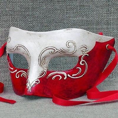 Colombina Contrast 2 Cherry Red Masquerade Mask | VIVO Masks